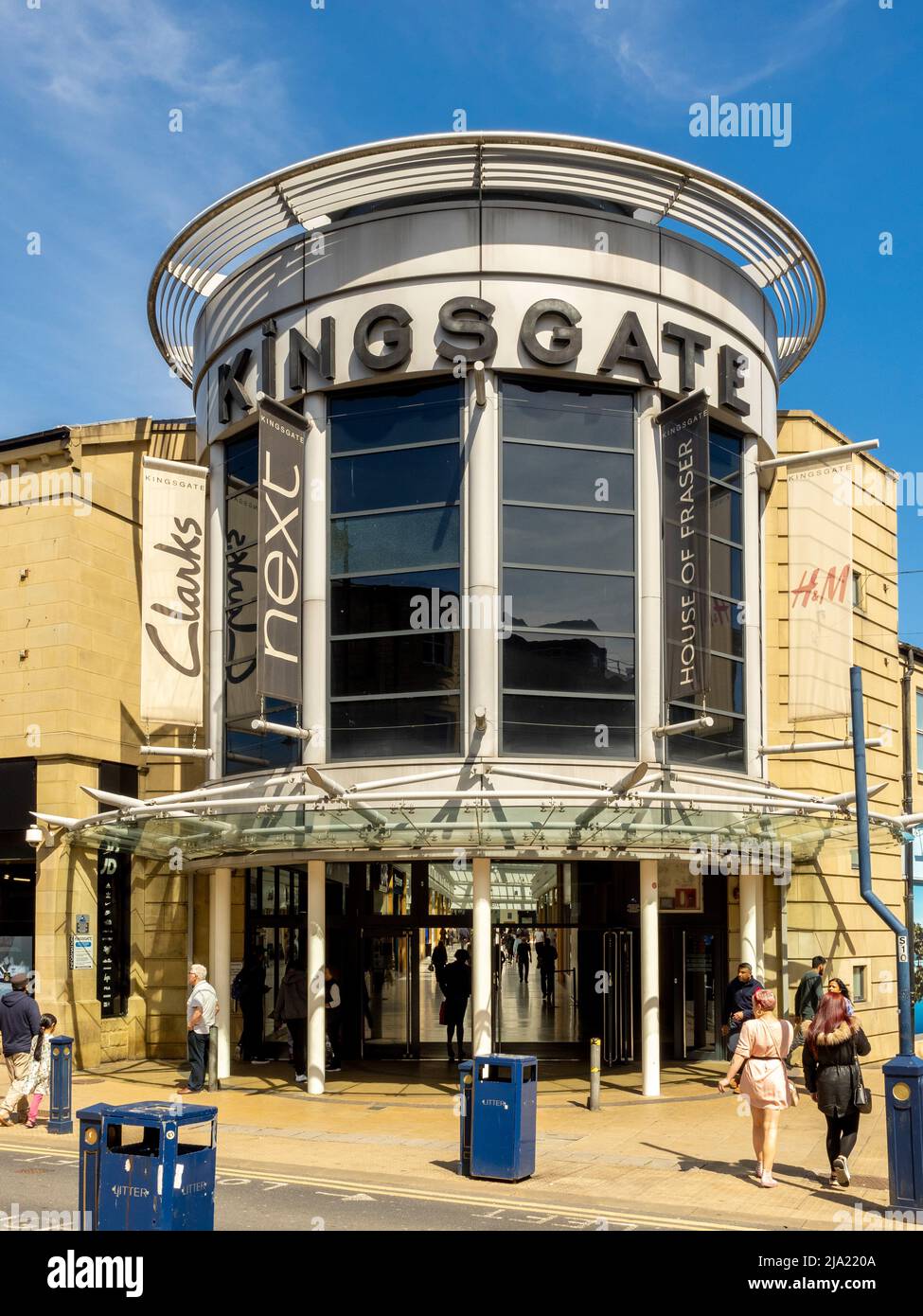 Curved exterior façade of Kingsgate Shopping Centre in Huddersfield ...