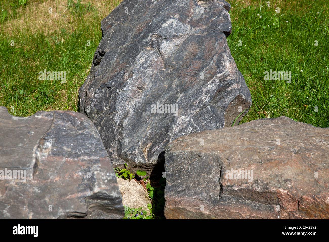 large stones for the decoration of the territory, the structure of ...