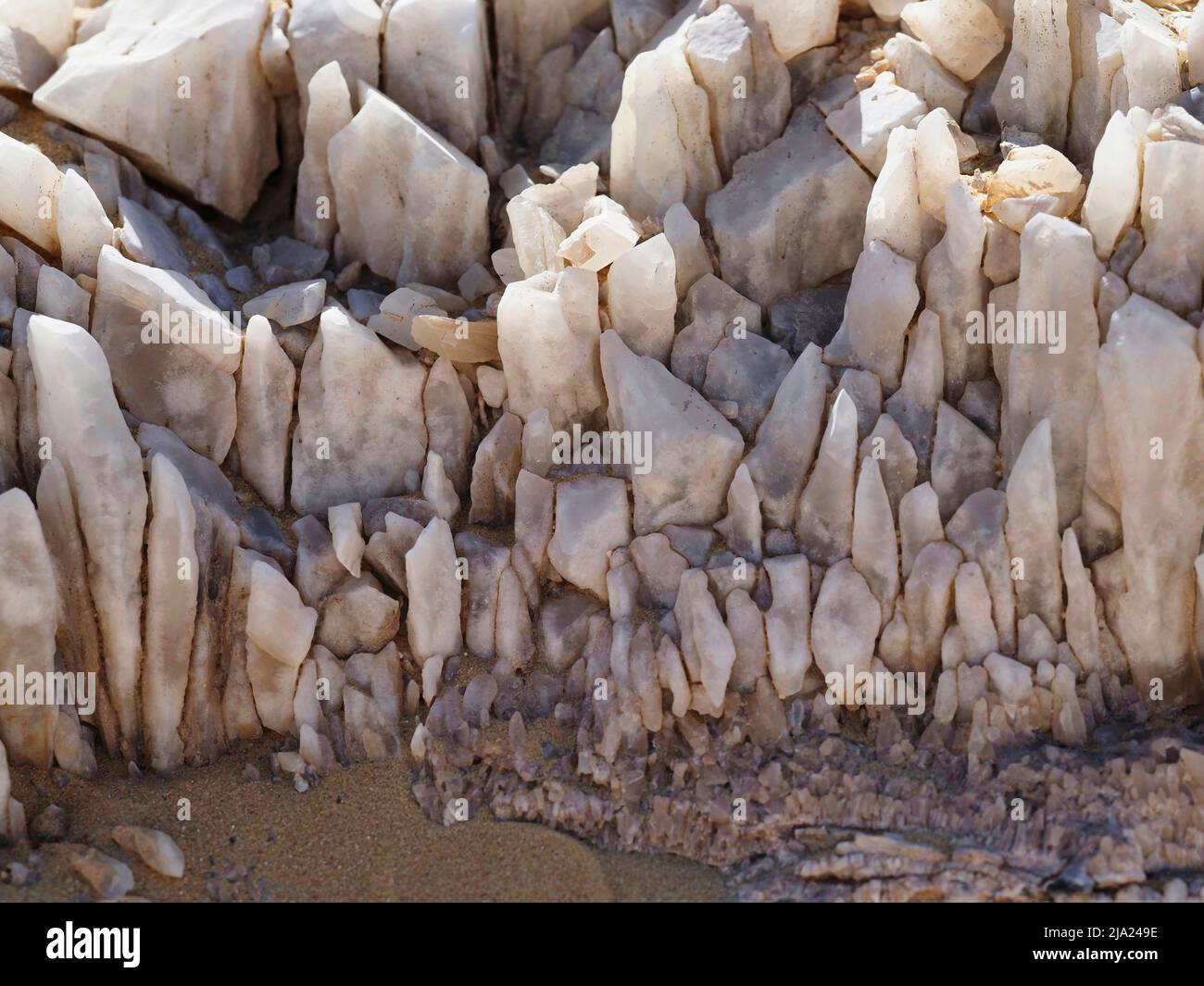 Calcite crystals hi-res stock photography and images - Alamy