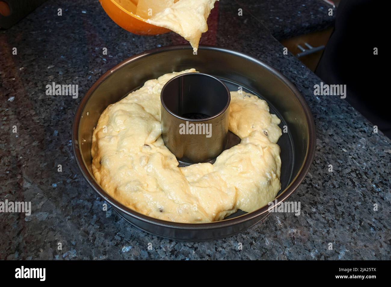 Swabian cuisine, preparation Swabian bundt, Swabian baking speciality ...