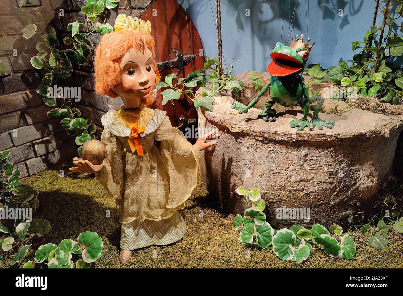 Diorama The Frog Prince, theatre production by the Augsburger ...