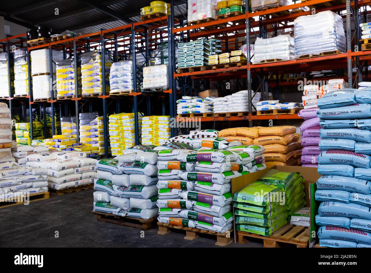 Fertilizer warehouse hi-res stock photography and images - Alamy