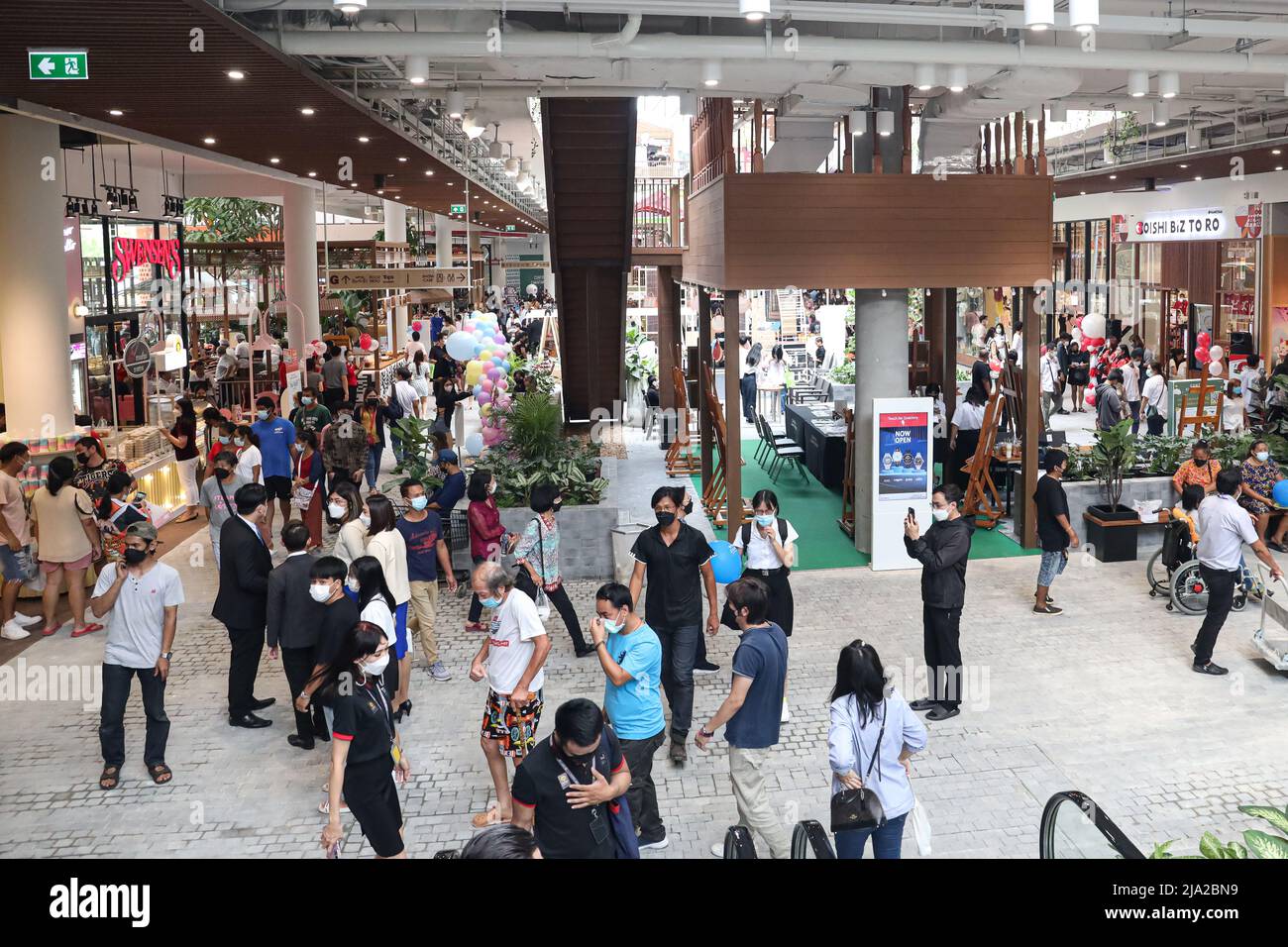 Chanthaburi, Thailand. 26th May, 2022. Sales promotions and stores ...