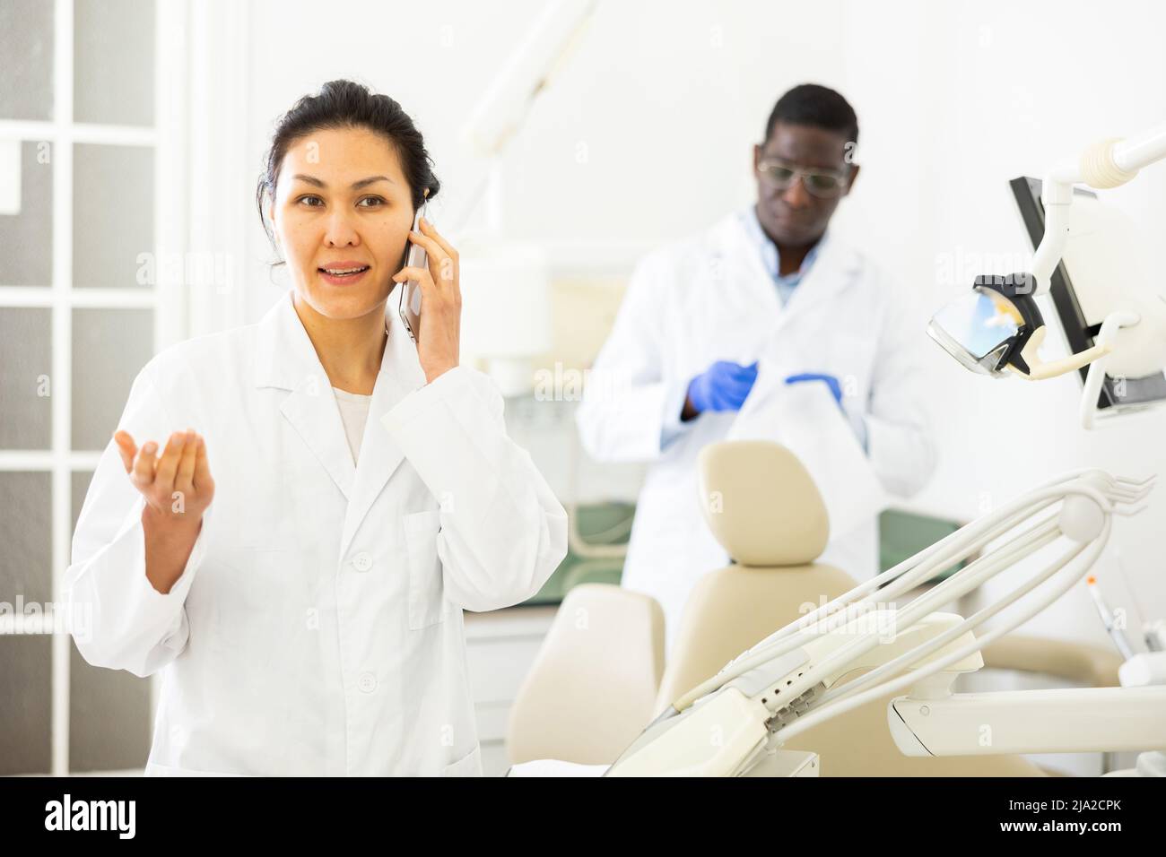 Mobile dental office hi-res stock photography and images - Alamy