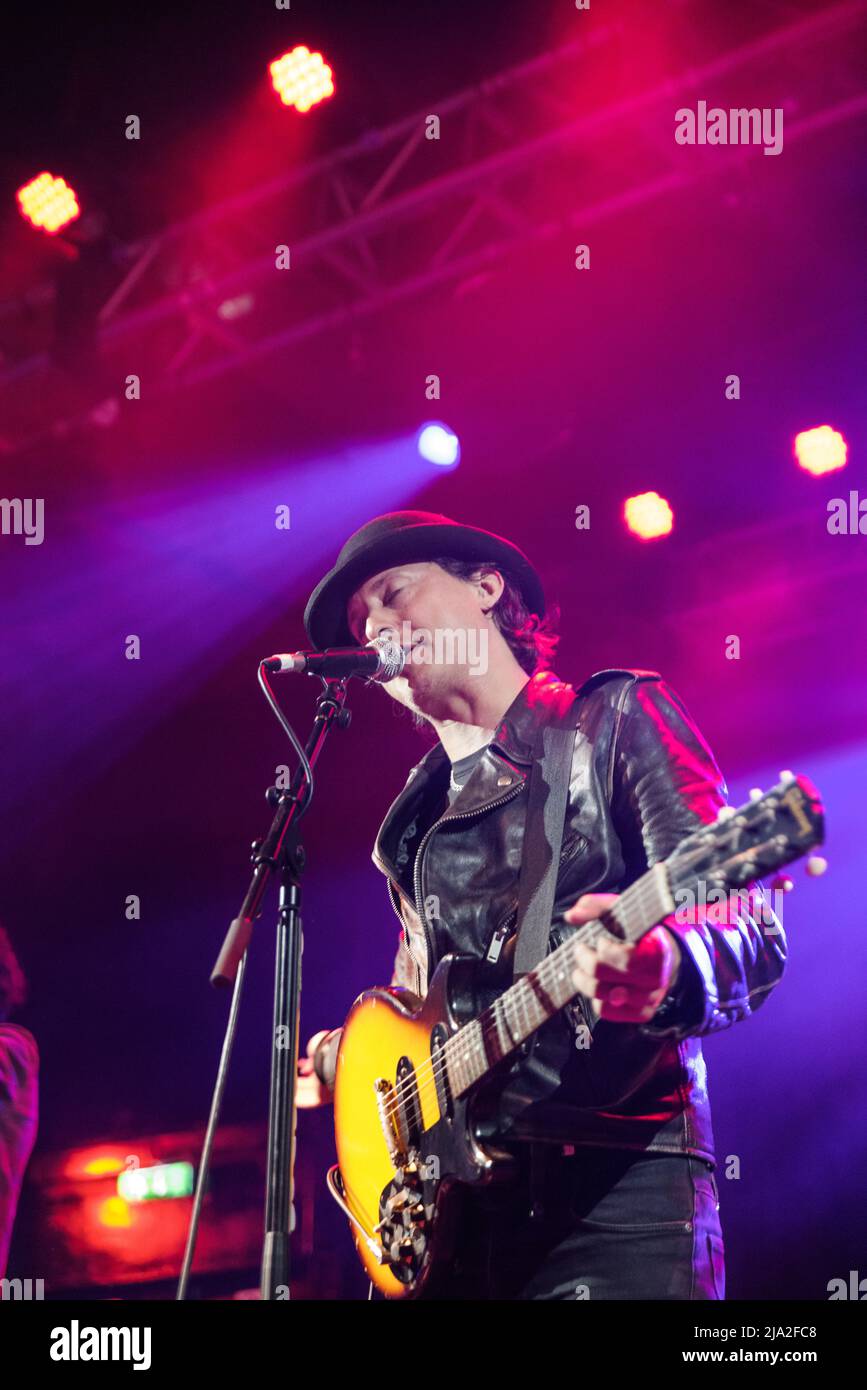 London, England, 26th May 2022, Carl Barât, Gary Powell, Anthony ...
