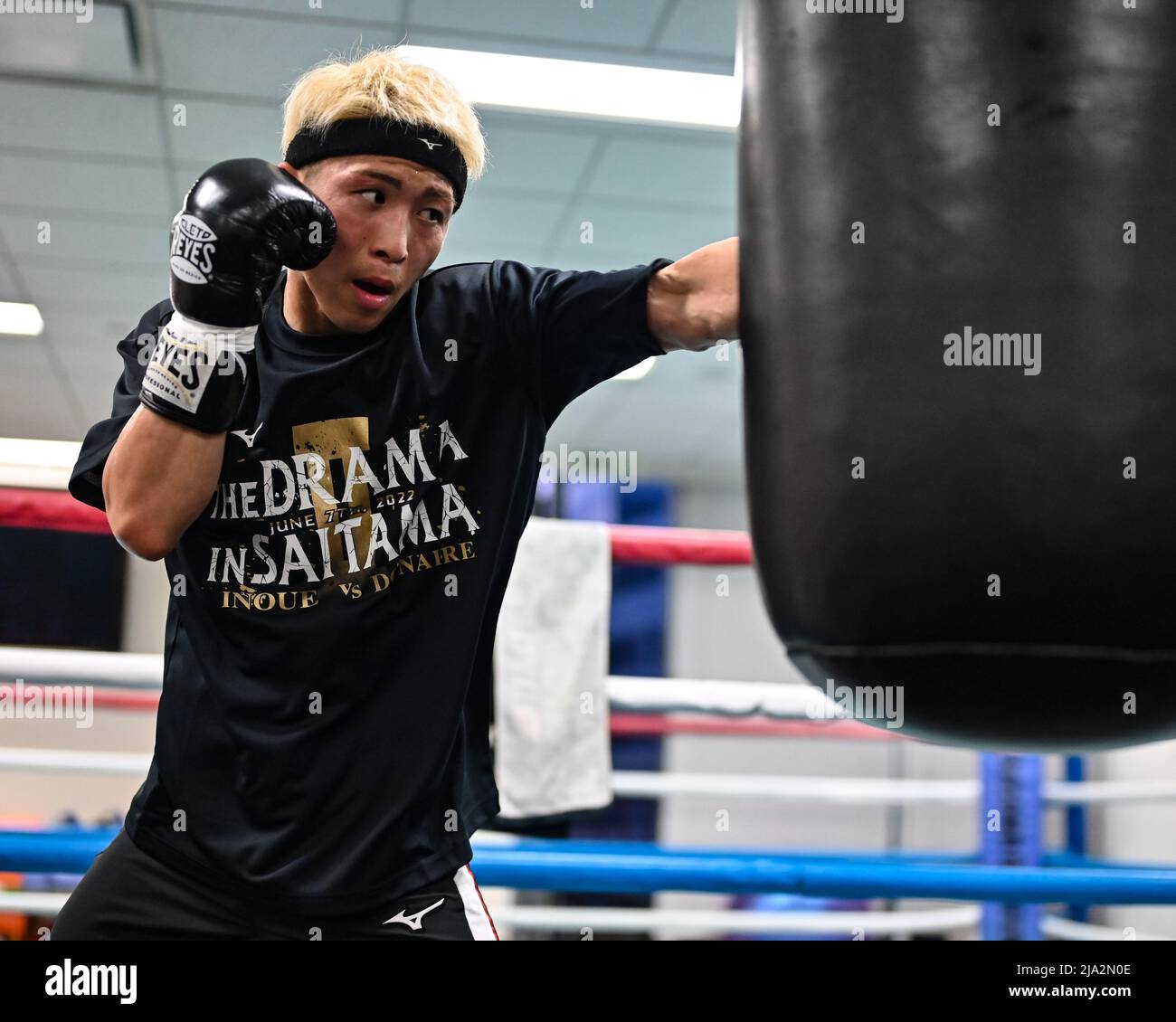 Yokohama, Kanagawa, Japan. 4th May, 2022. Naoya Inoue (JPN) Boxing ...
