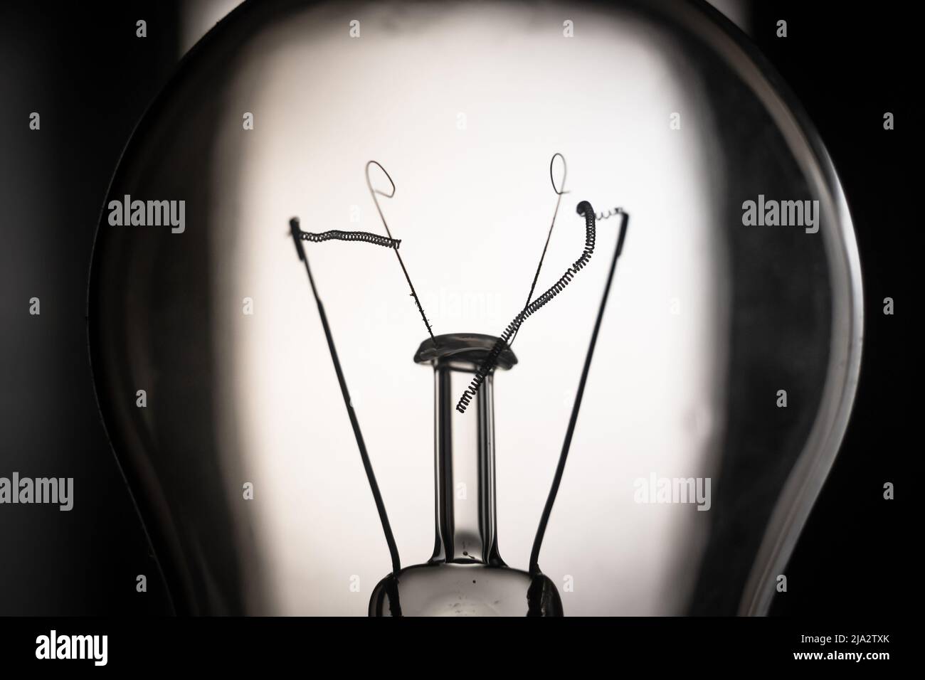 Incandescent light bulb fuse hi-res stock photography and images - Alamy