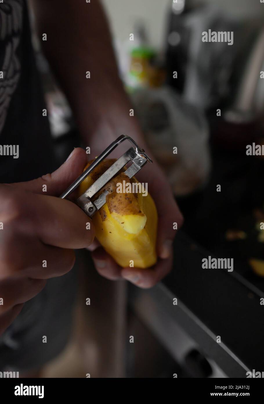 Potato chips stand hi-res stock photography and images - Alamy