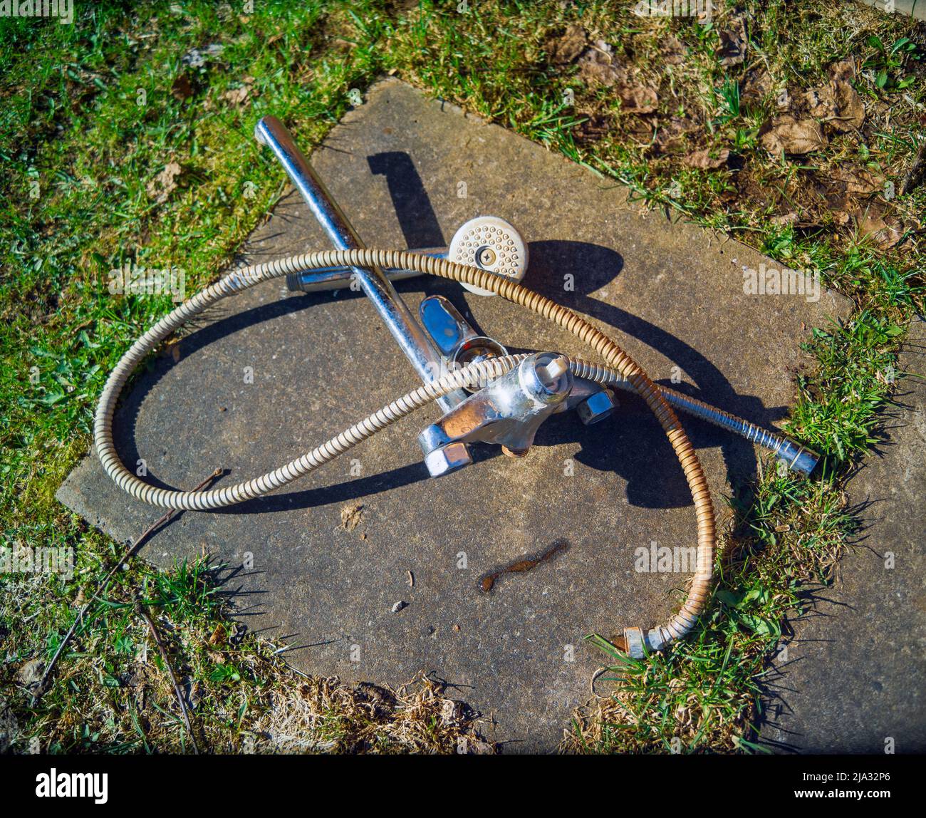 Bath hub hi-res stock photography and images - Alamy