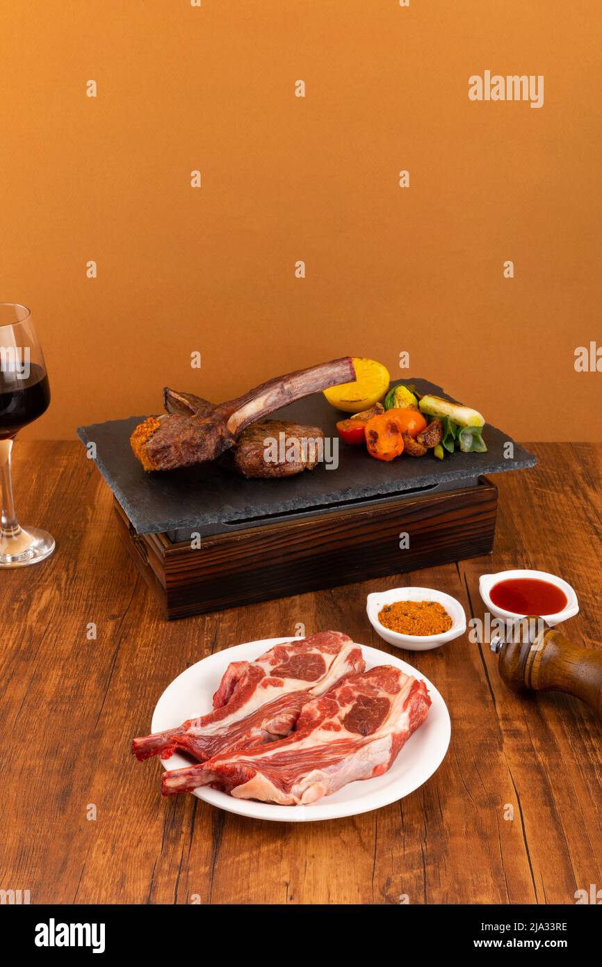 lamb ribs and raw ribs Stock Photo - Alamy