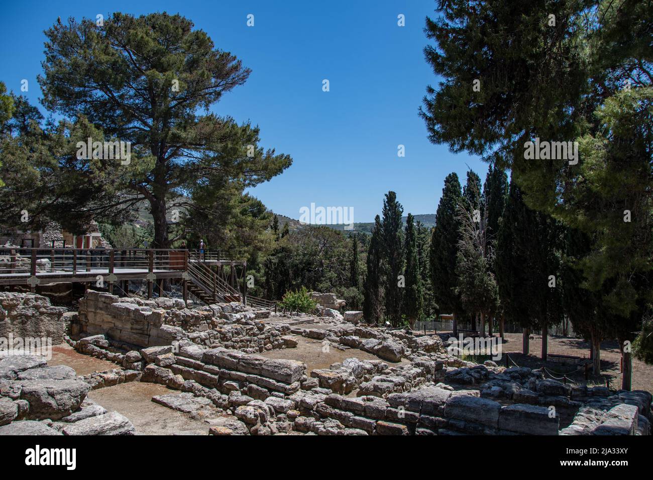 Ancient ruins in the grounds of Knossos Stock Photo - Alamy