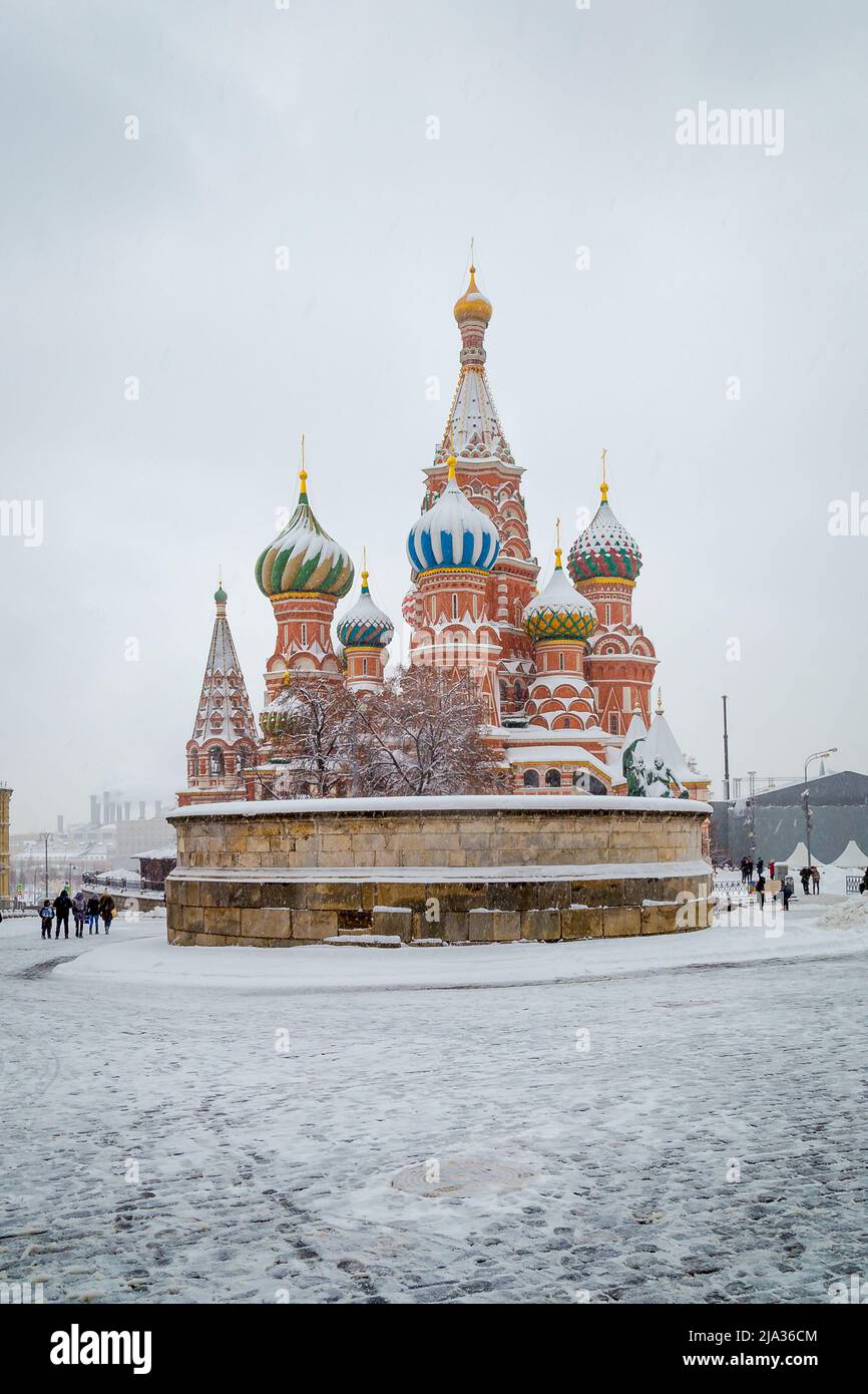 St. Basil Cathedral seen through the snow. Red Square, Moscow, Russia ...