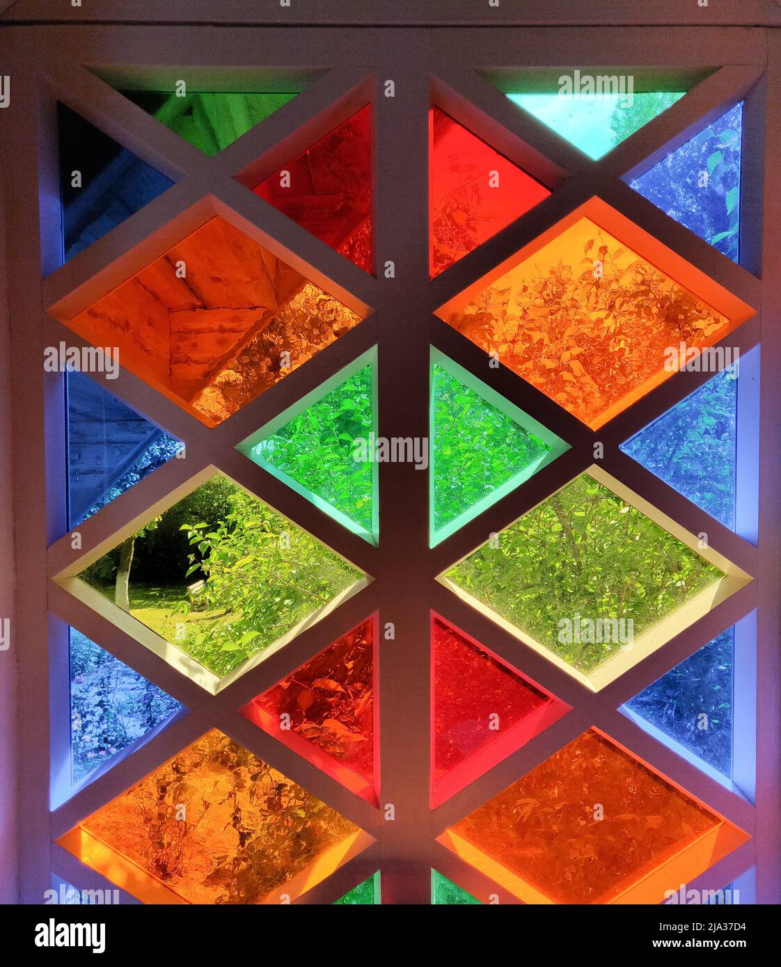 Colorful mosaic different shapes geometric hi-res stock photography and ...
