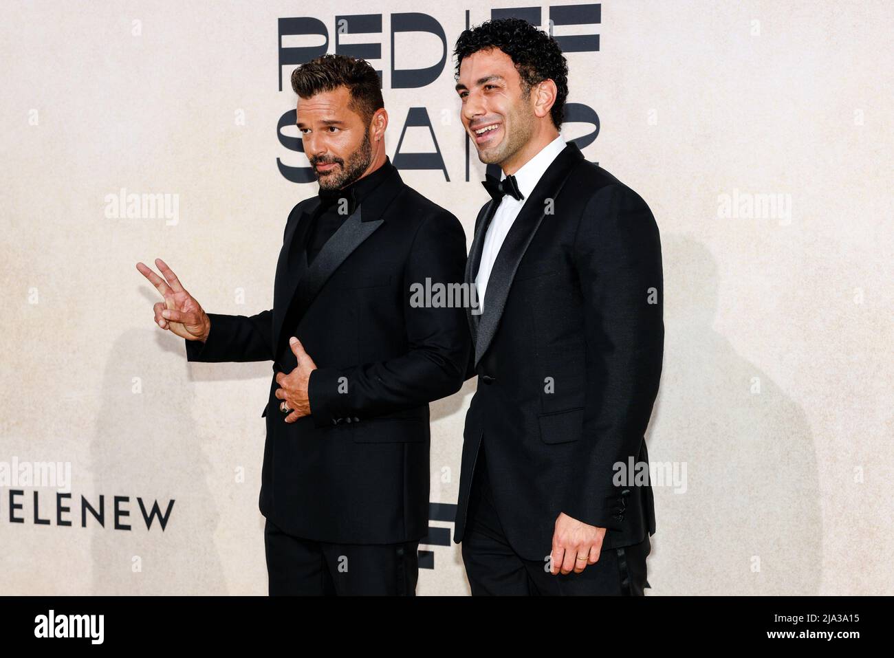 CANNES - MAY 26: Ricky Martin and Jwan Yosef on the "amfAR GALA" Red ...