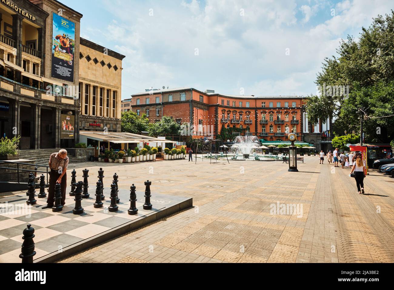Square moscow cinema hi-res stock photography and images - Alamy