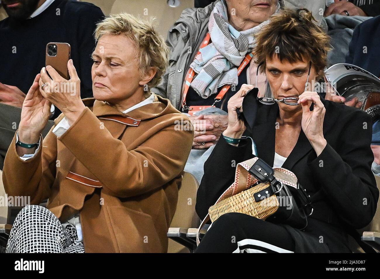 Paris, France, France. 25th May, 2022. Muriel ROBIN with his wife Anne ...