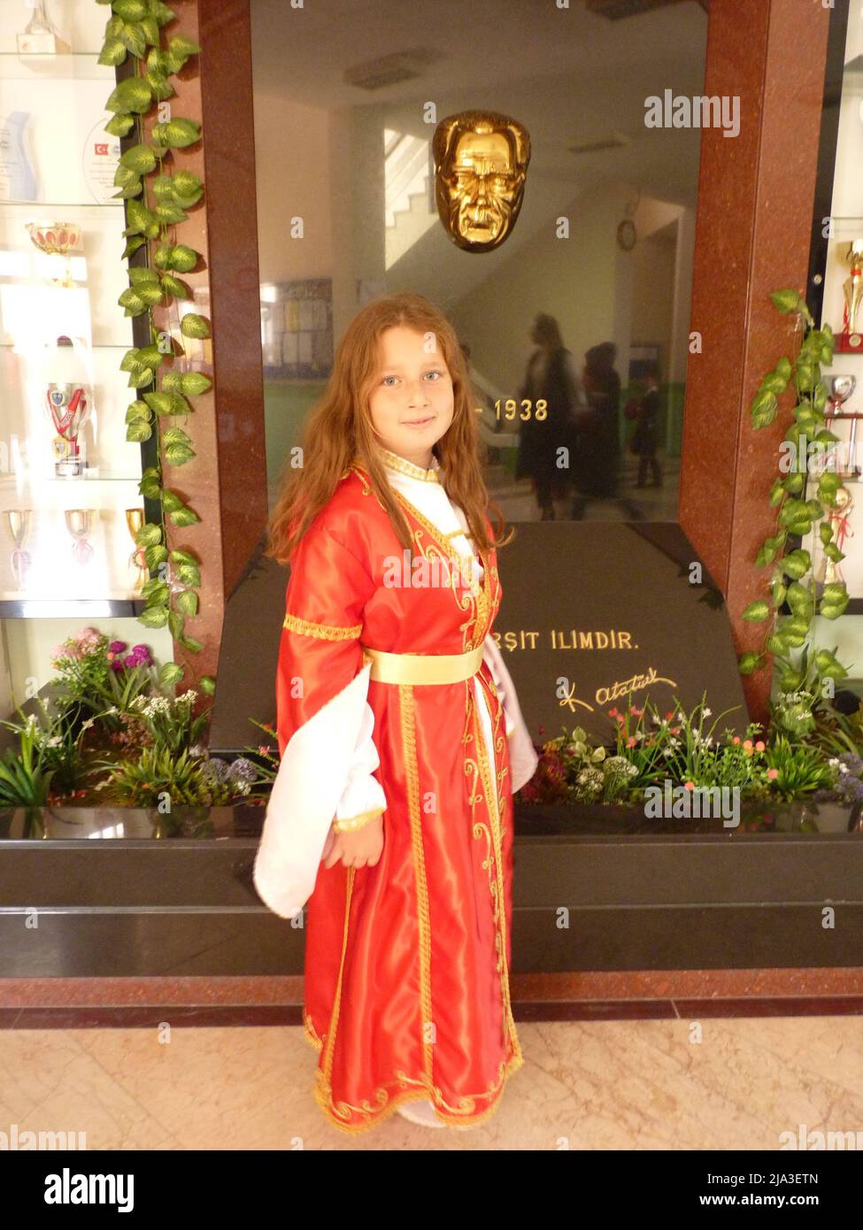 Turkish girls in traditional dress hi-res stock photography and images ...