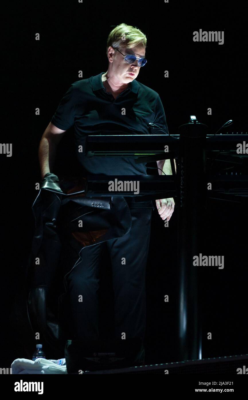 Rock tour manager hi-res stock photography and images - Alamy