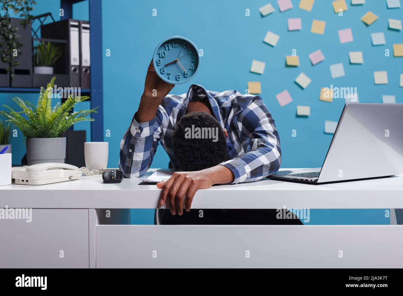 Fatigued worker hi-res stock photography and images - Alamy