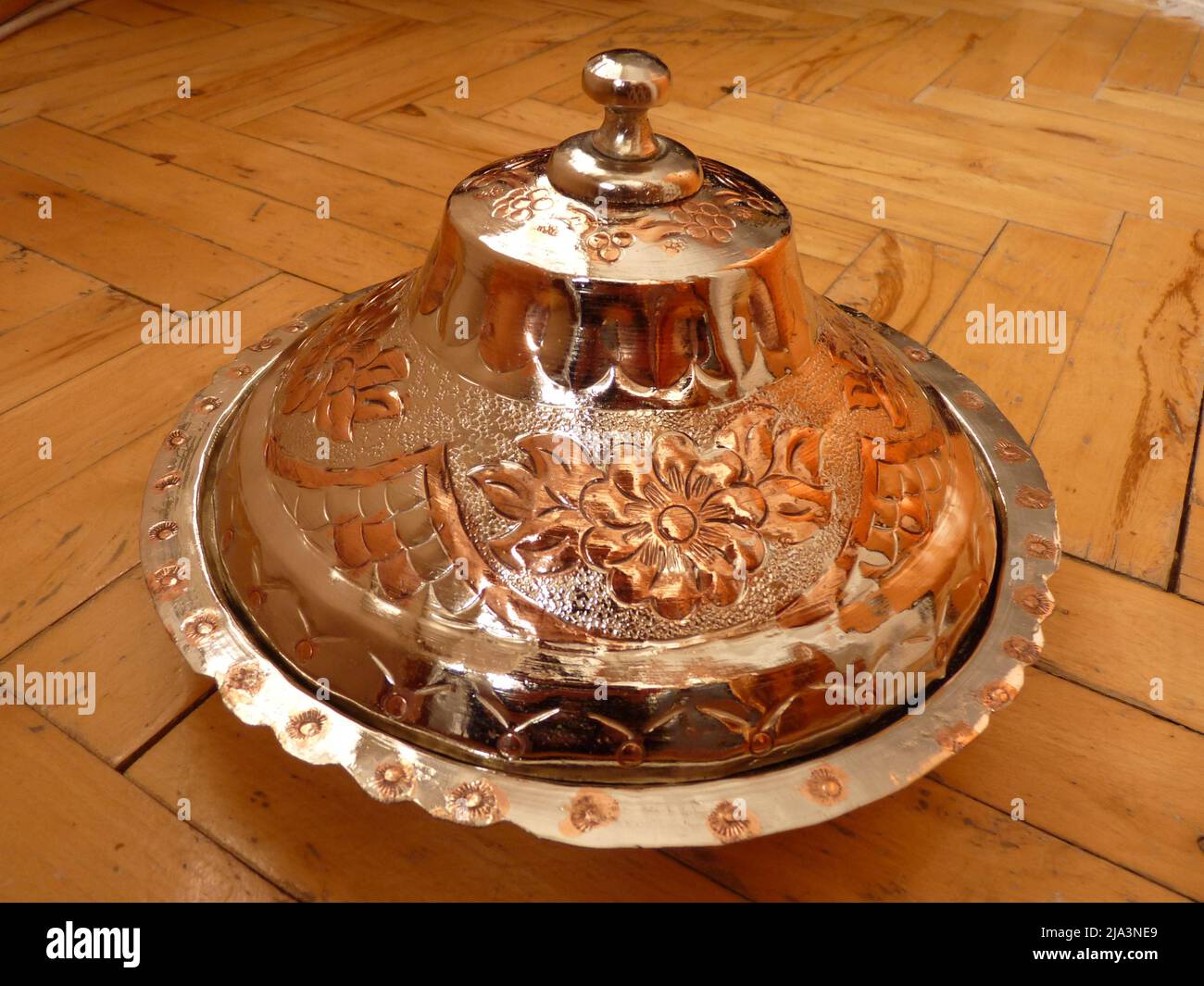 Turkish authentic, local metal dinner plate Stock Photo - Alamy