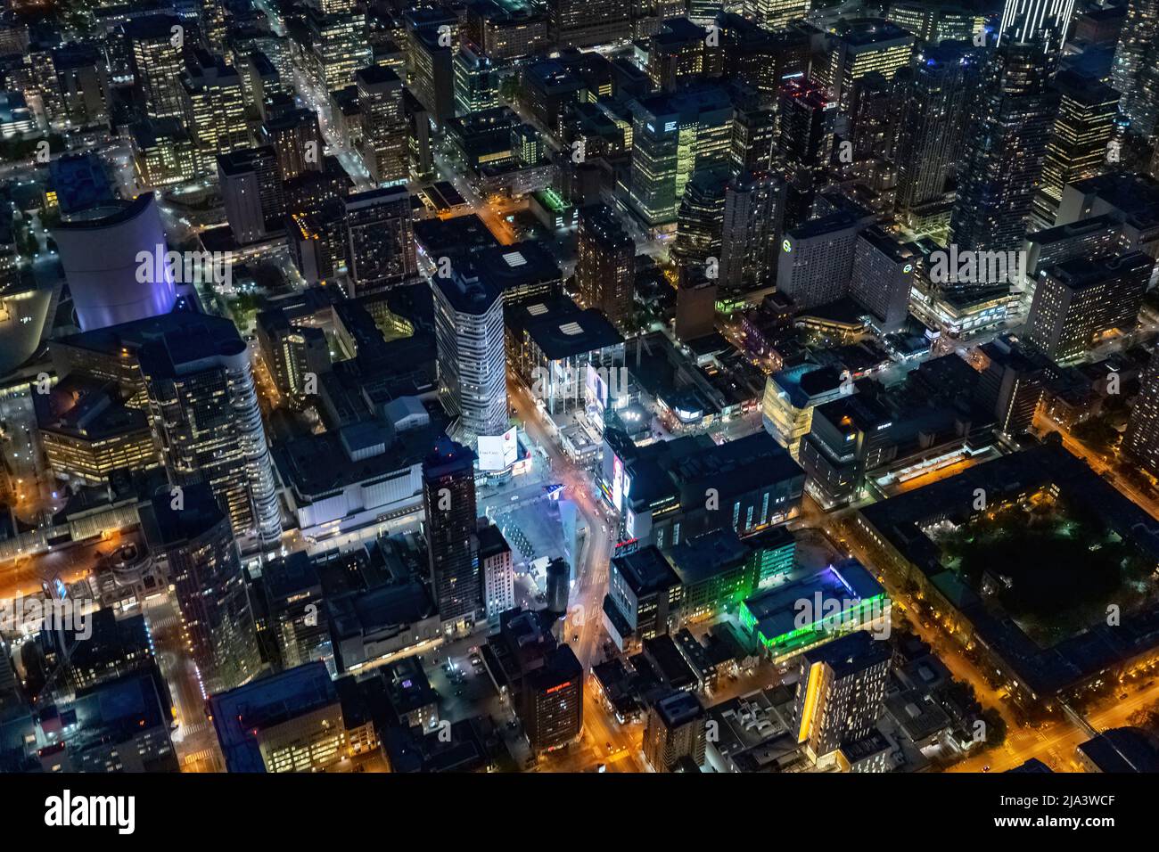Toronto, Canada - Dundas Square at night Stock Photo - Alamy