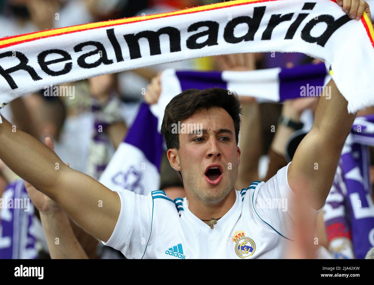Real madrid fan champions league hi-res stock photography and images ...
