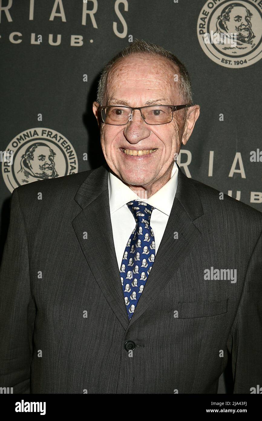American lawyer Alan Dershowitz attends The Friars Club Honors Tracy ...