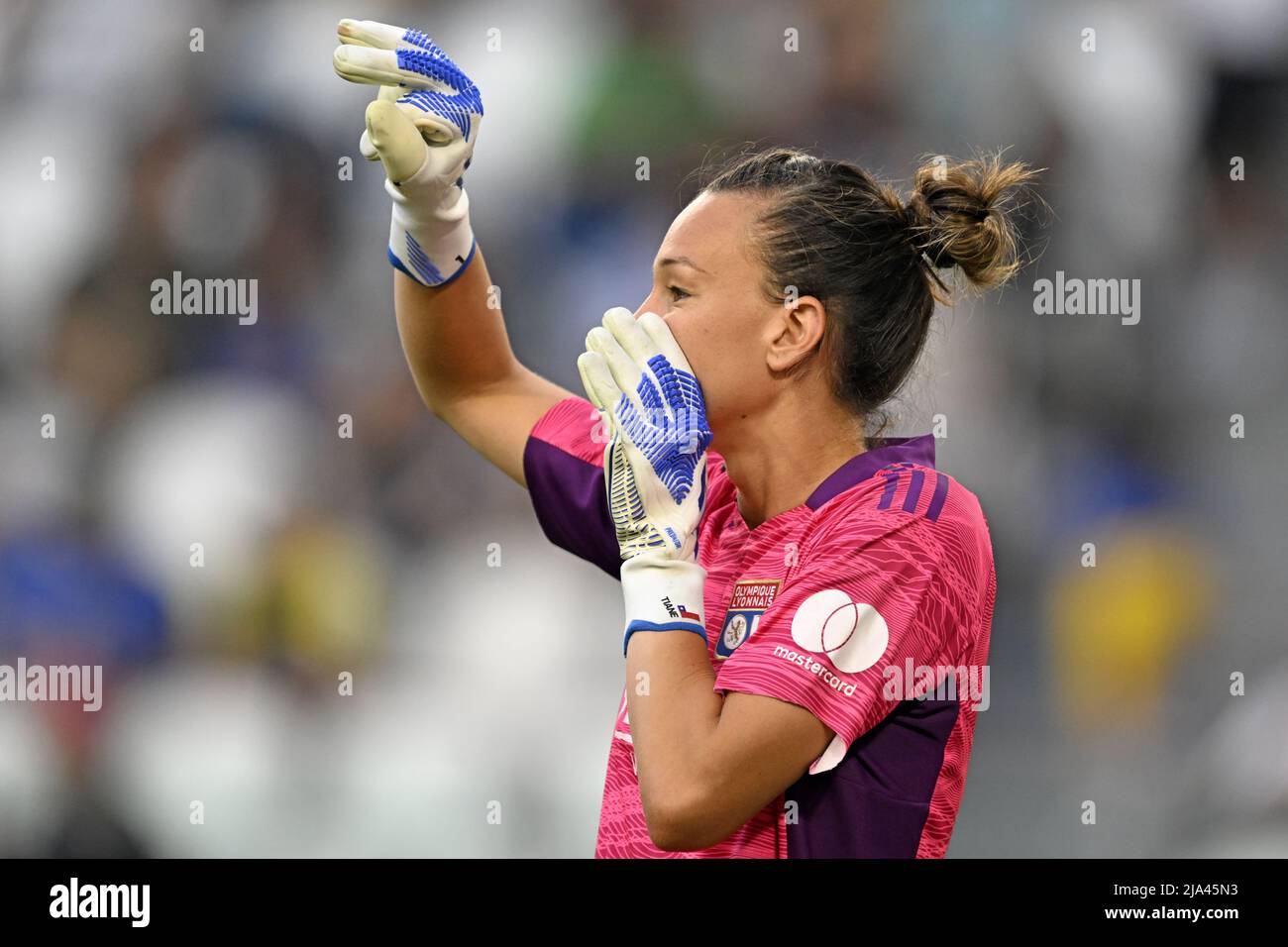 TURIN - Olympique Lyonnais women goalkeeper Christiana Endler during ...
