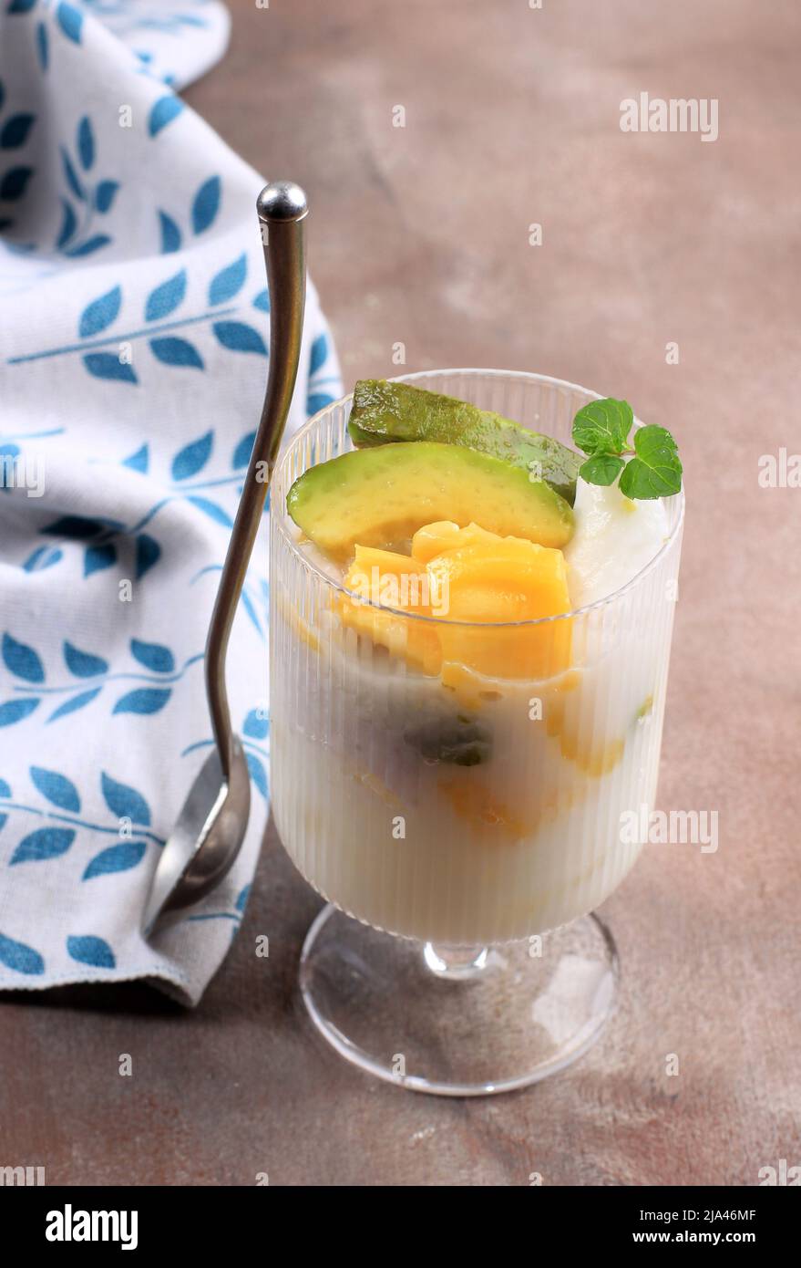 Asian desserts for summer hi-res stock photography and images - Alamy