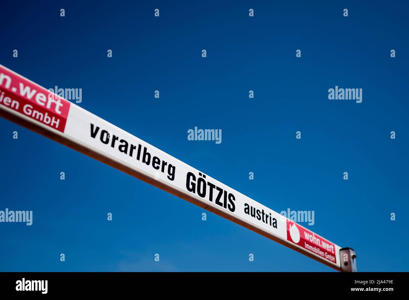 Illustration picture shows preparations ahead of the men's decathlon ...