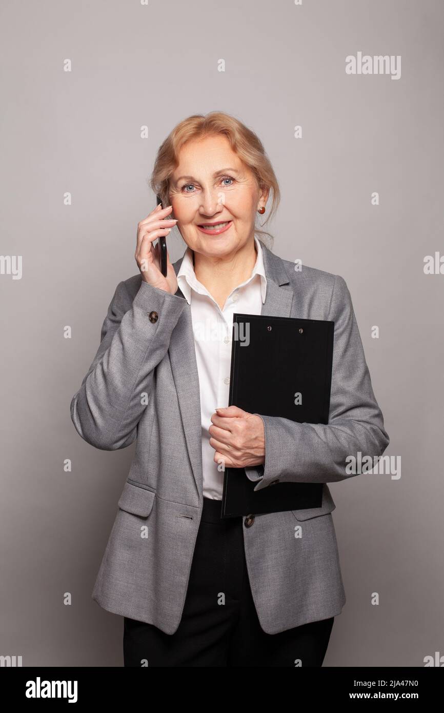 Age friendly tech hi-res stock photography and images - Alamy