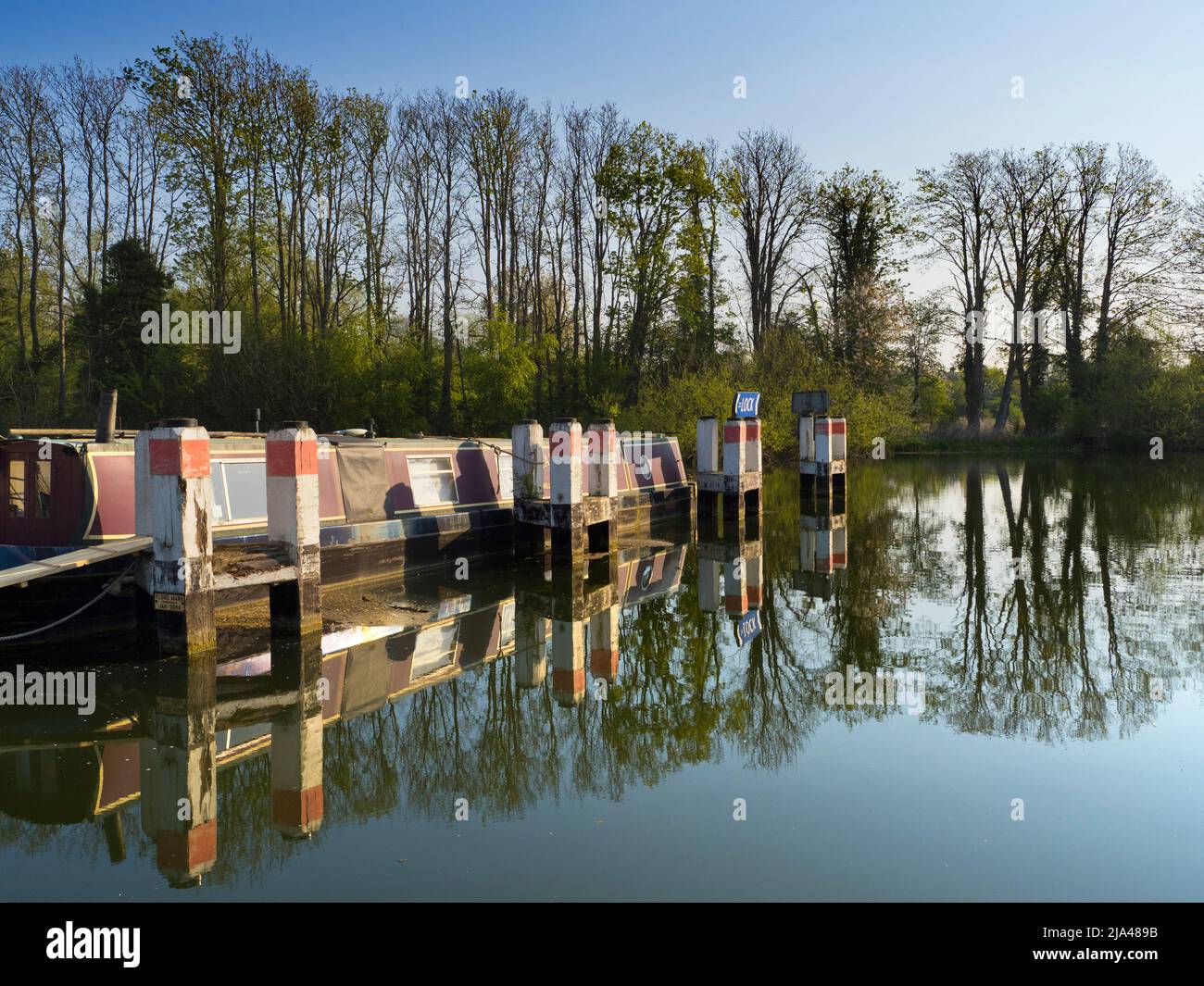 Thames barrier aerial hi-res stock photography and images - Alamy