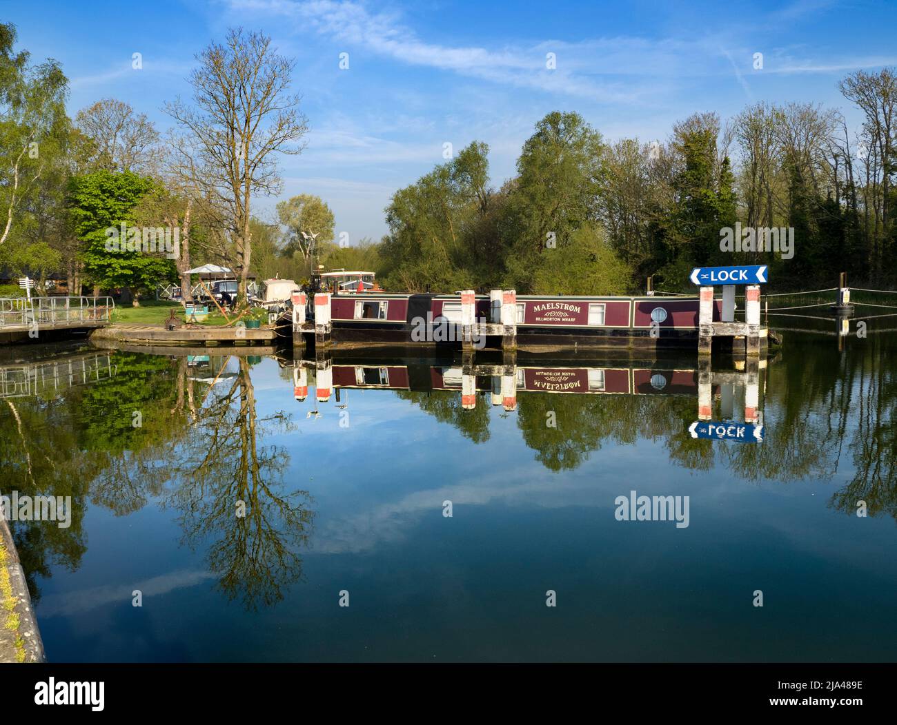 Anchor lock hi-res stock photography and images - Alamy