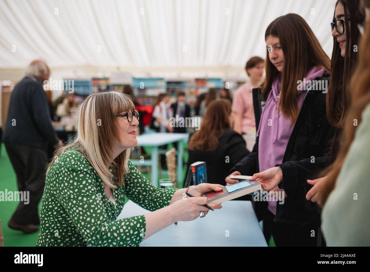 Hay-on-Wye, Wales, UK. 27th May, 2022. Yvette Fielding Doing a Book ...