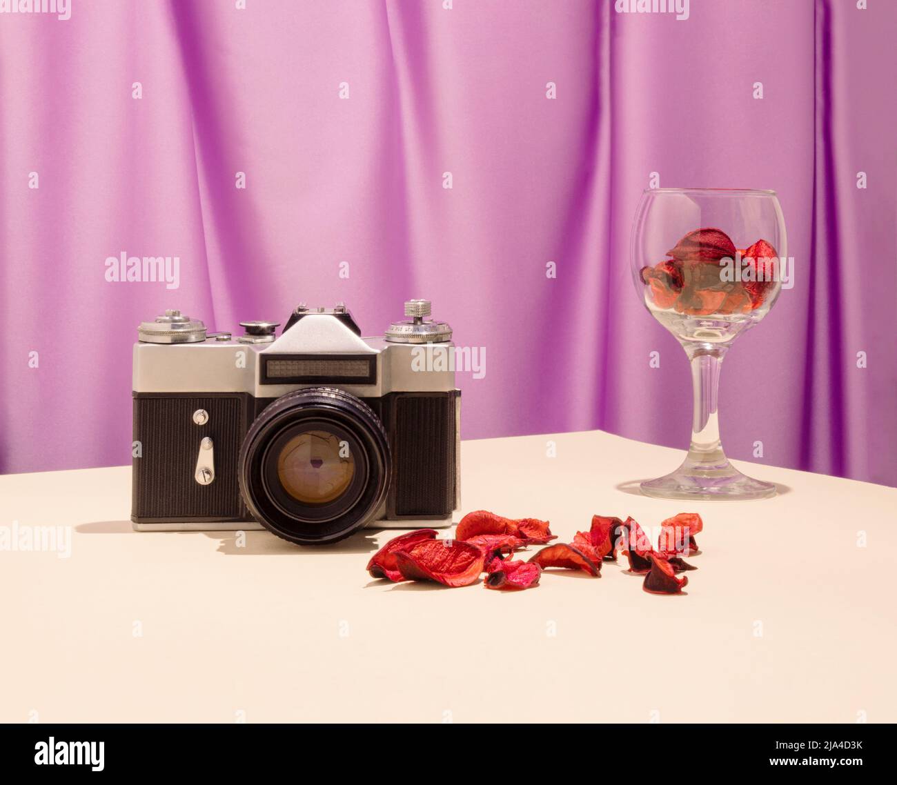 Old curtain hi-res stock photography and images - Alamy