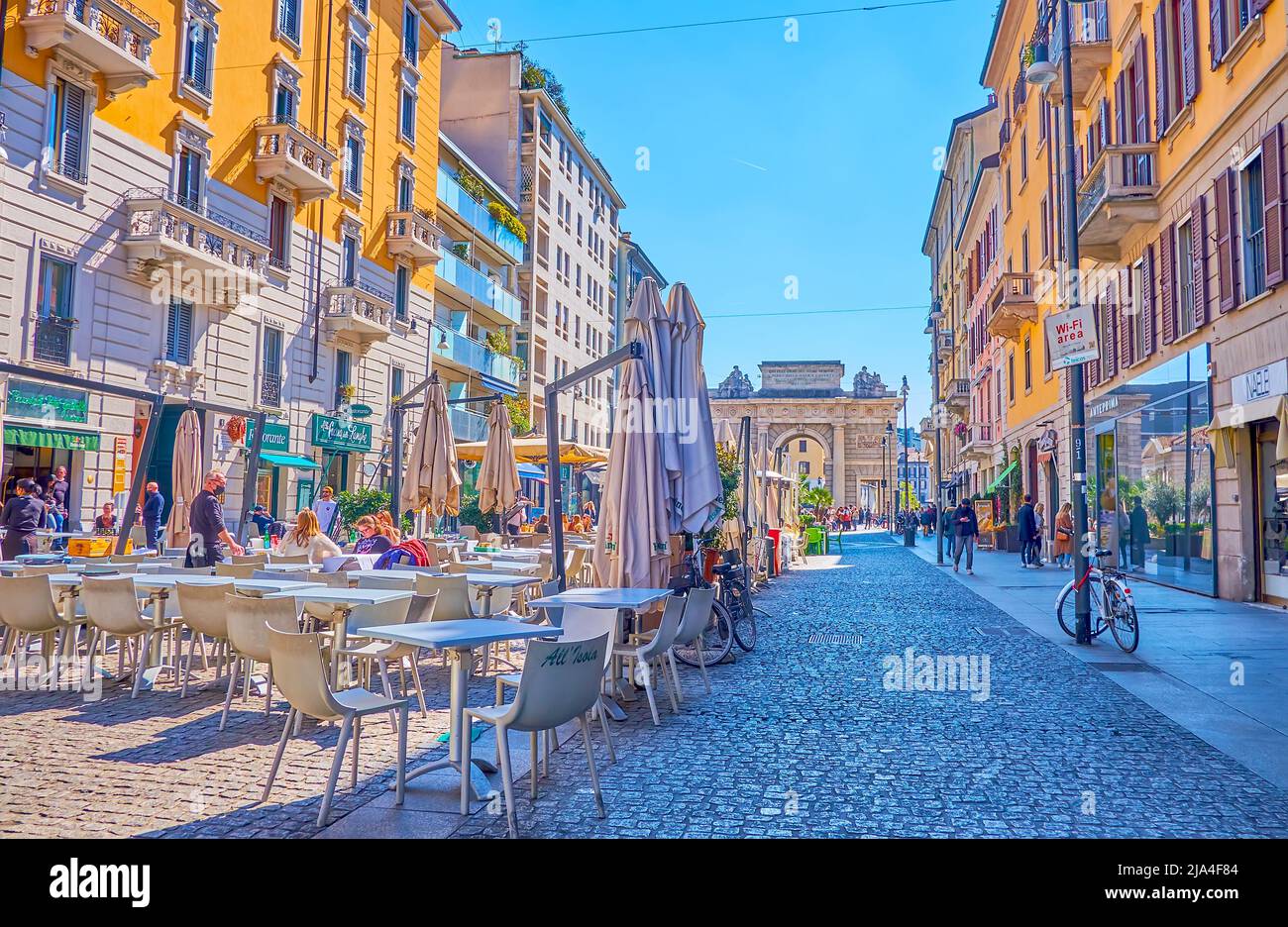 Porta garibaldi gate hi-res stock photography and images - Alamy