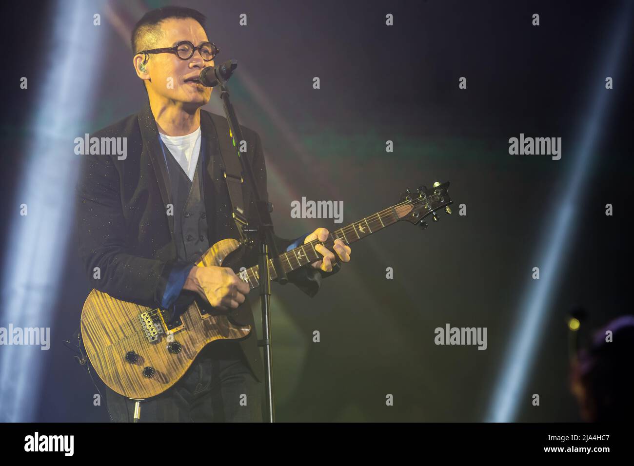 Luo dayou hi-res stock photography and images - Alamy