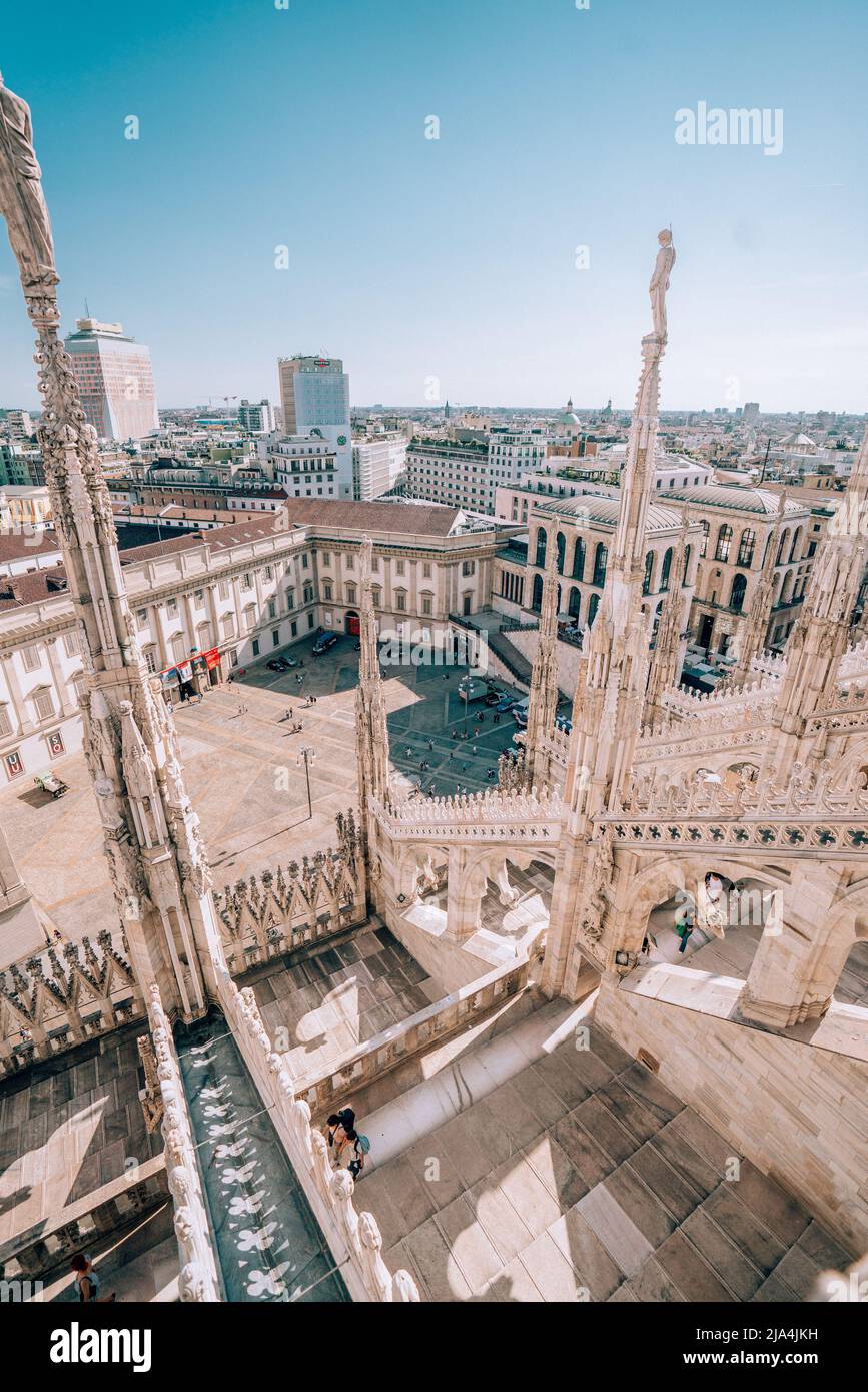 Milan italy city angels hi-res stock photography and images - Alamy