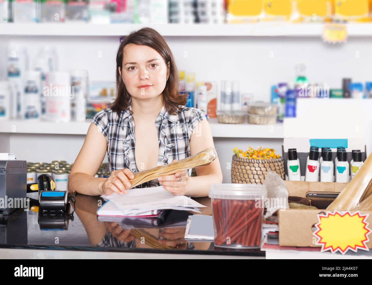 Choosing documents hi-res stock photography and images - Alamy