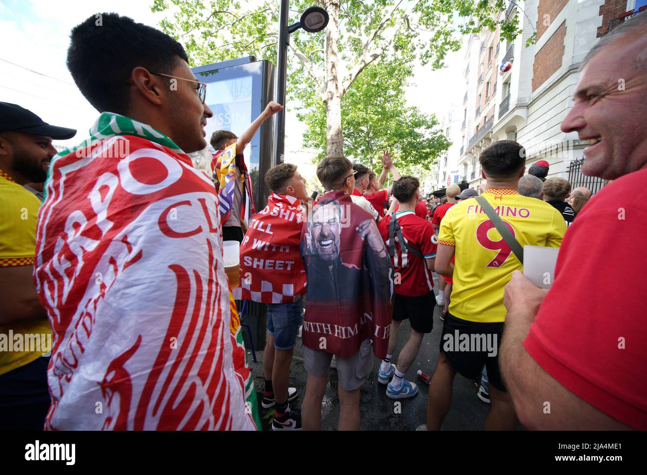 Liverpool fans gather in Paris ahead of Saturday's UEFA Champions ...