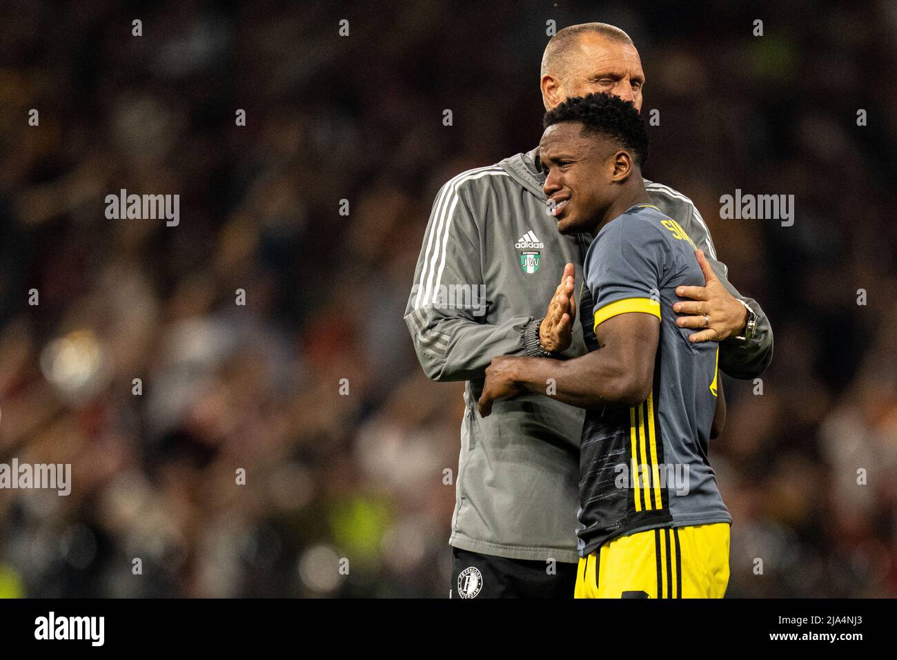 Tirana - assistent coach John de Wolf of Feyenoord, Luis Sinisterra of ...