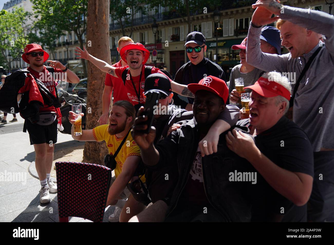 Liverpool fans outside paris hi-res stock photography and images - Alamy