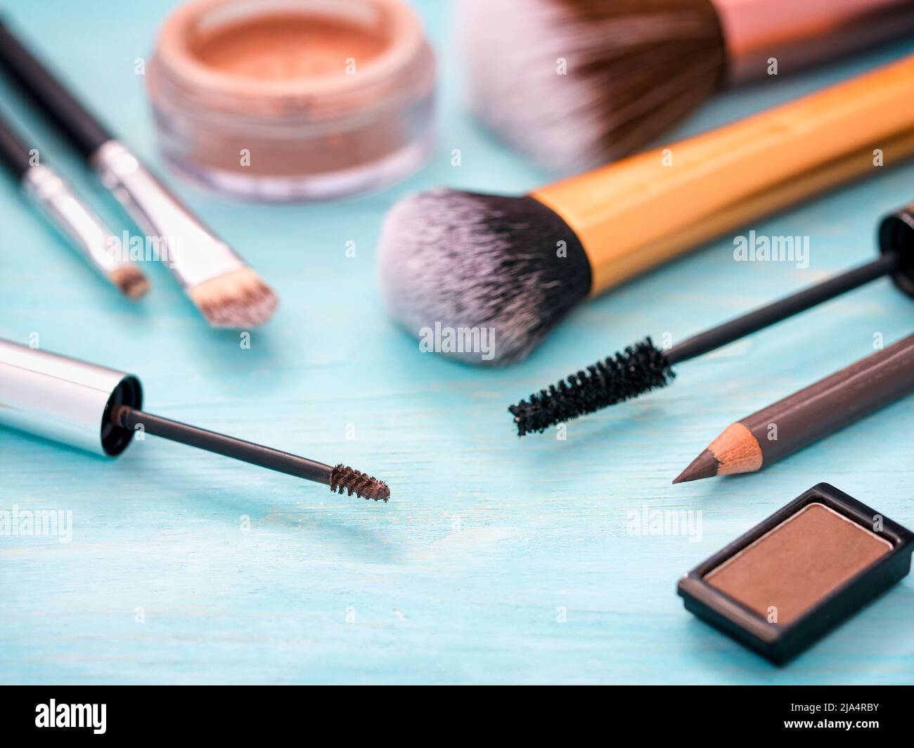 Eyebrow paint hi-res stock photography and images - Alamy