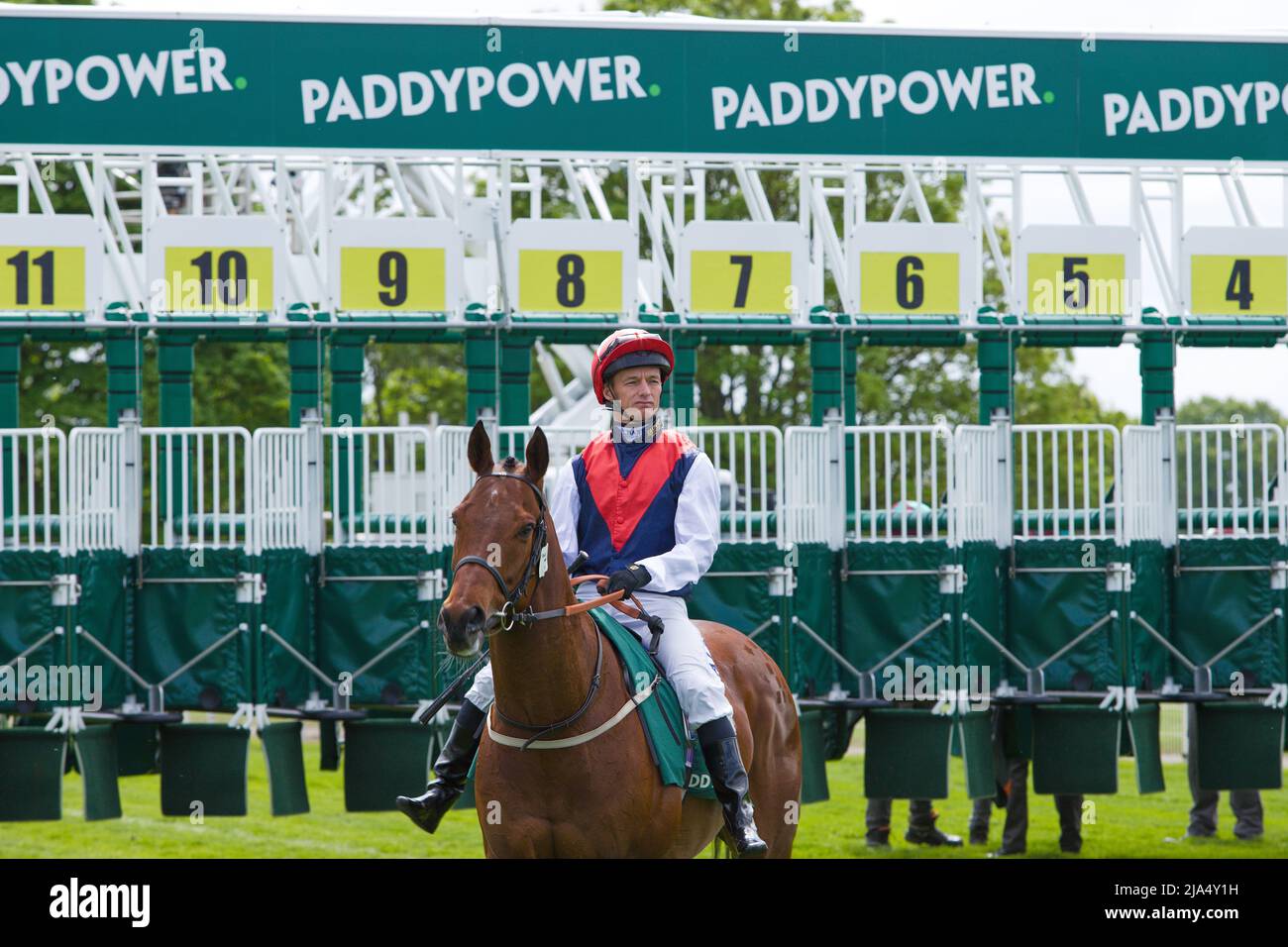 Jockey David Allan on Copper Knight at York Races Stock Photo - Alamy