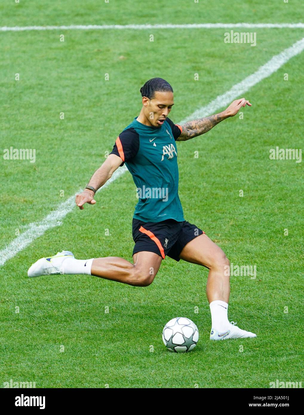 Liverpool's Virgil van Dijk during a training session at Stade de ...