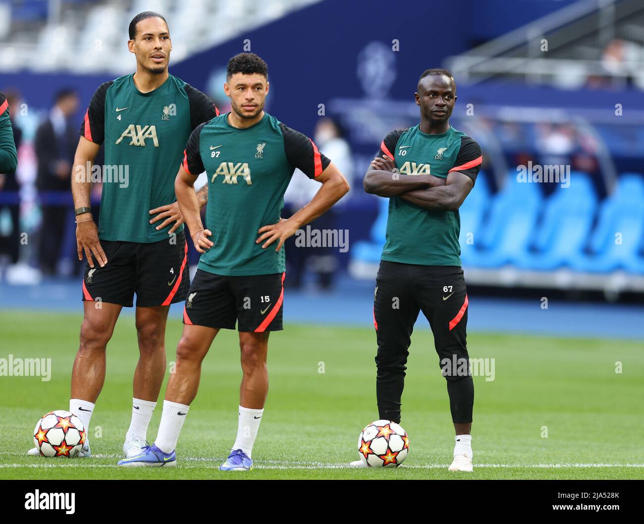 Oxlade chamberlain mane hi-res stock photography and images - Alamy