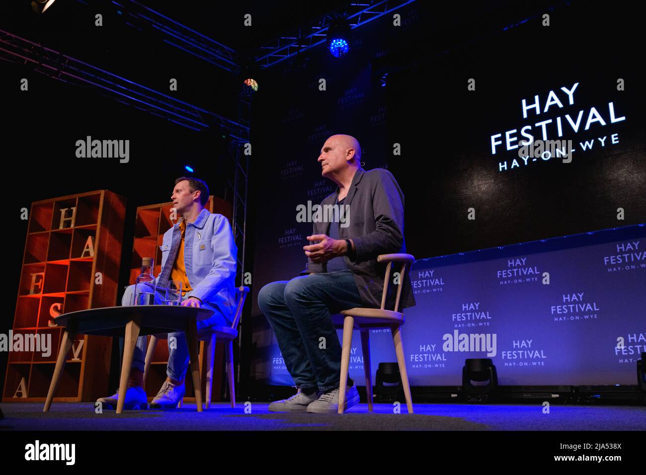Hay-on-Wye, Wales, UK. 27th May, 2022. A Farewell to Calk, John Crace ...