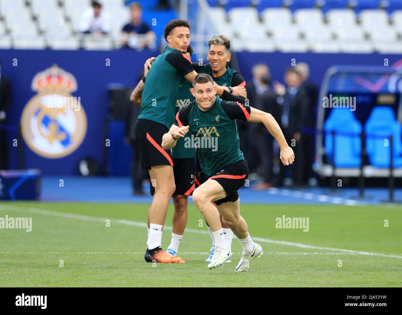 James milner training hi-res stock photography and images - Alamy
