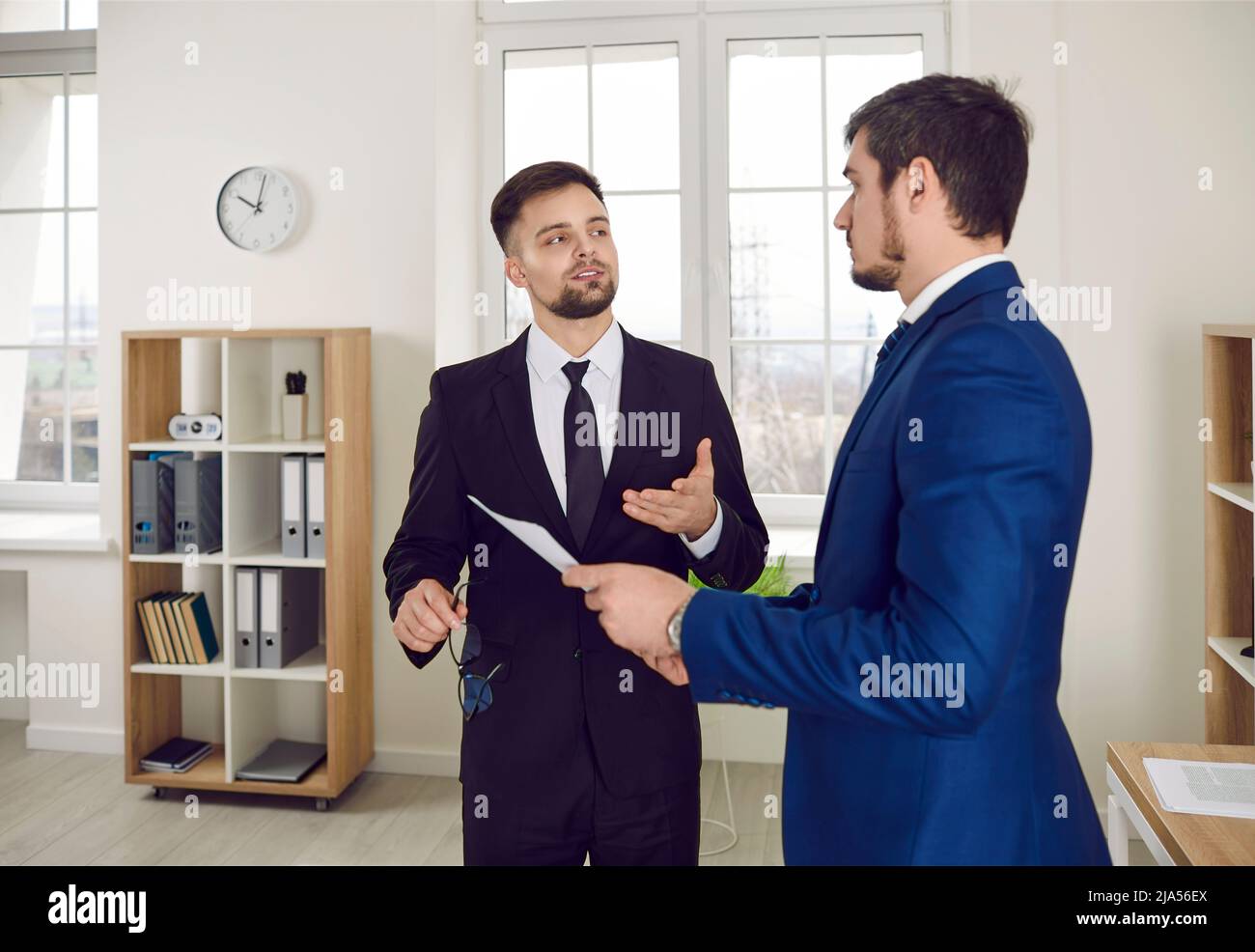 Talking to client hi-res stock photography and images - Alamy