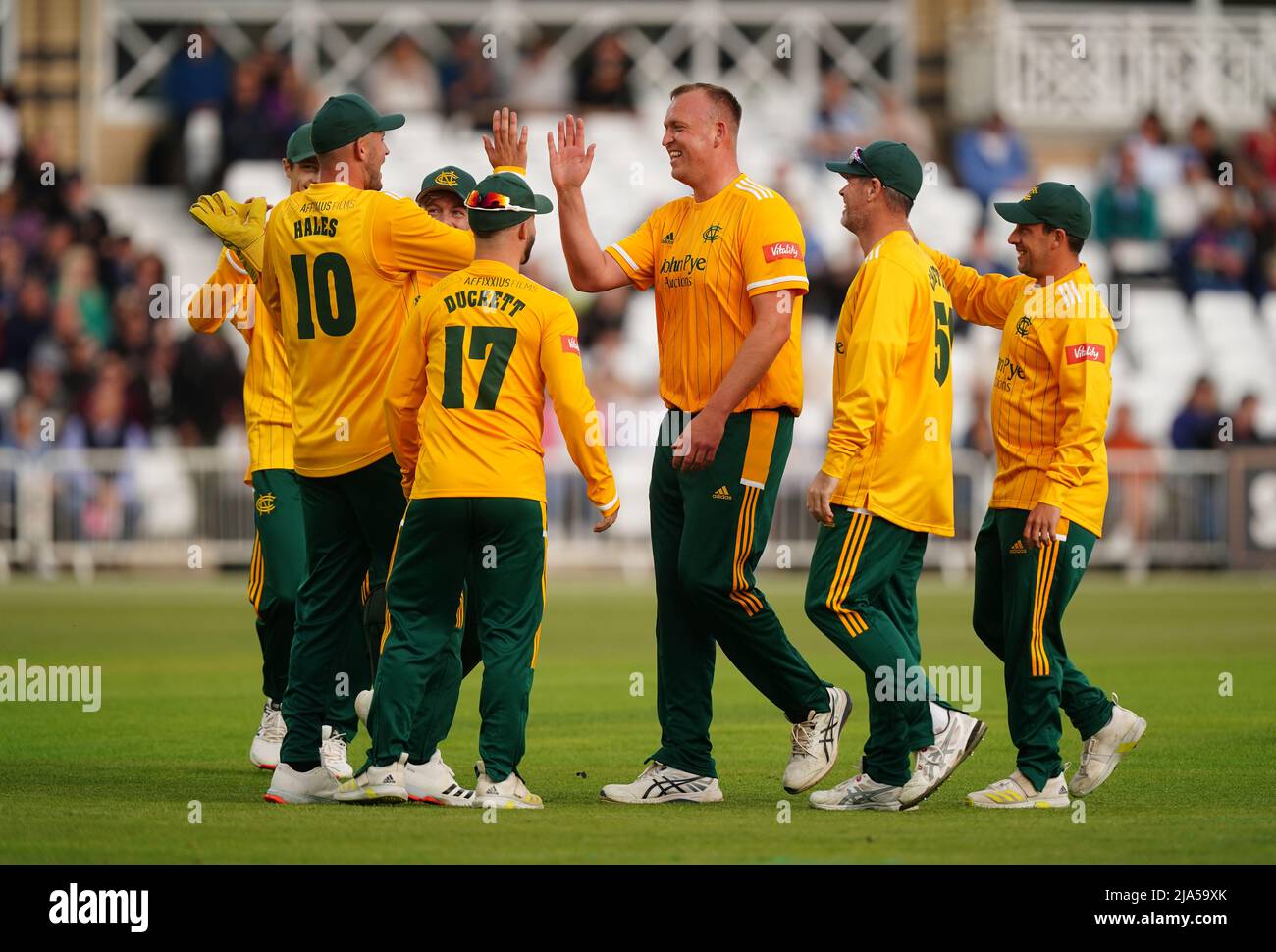 Nottingham outlaws v worcestershire rapids hi-res stock photography and ...